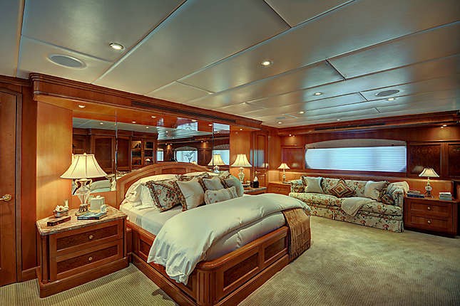 Yacht THEMIS, Trinity | CHARTERWORLD Luxury Superyacht Charters